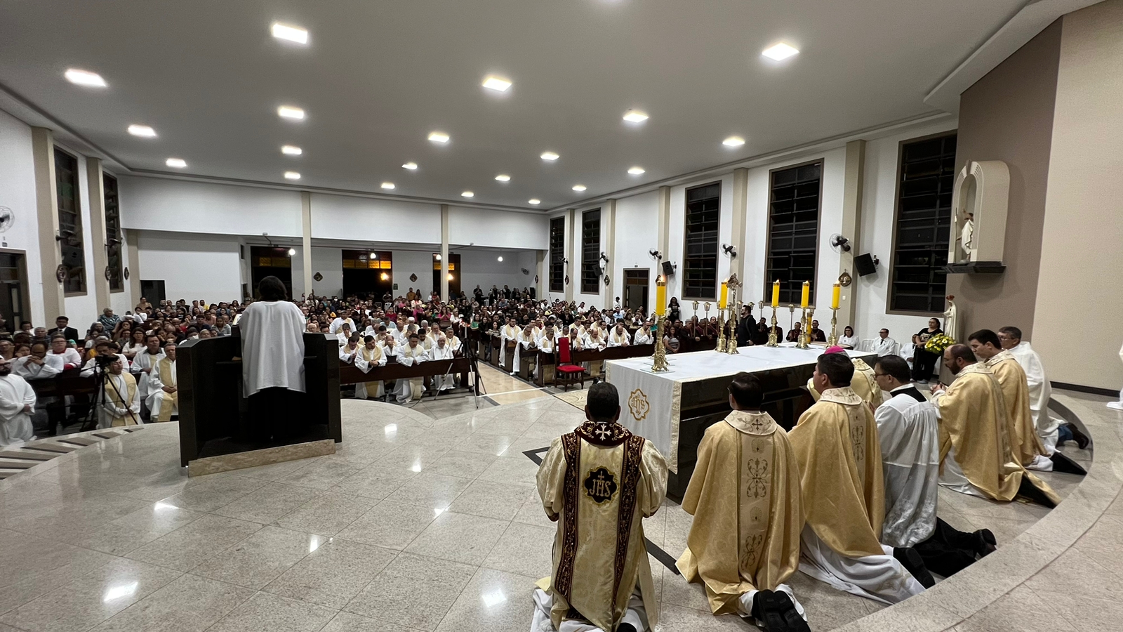 Diácono Renato Félix é ordenado sacerdote em Itapetininga | Diocese de ...